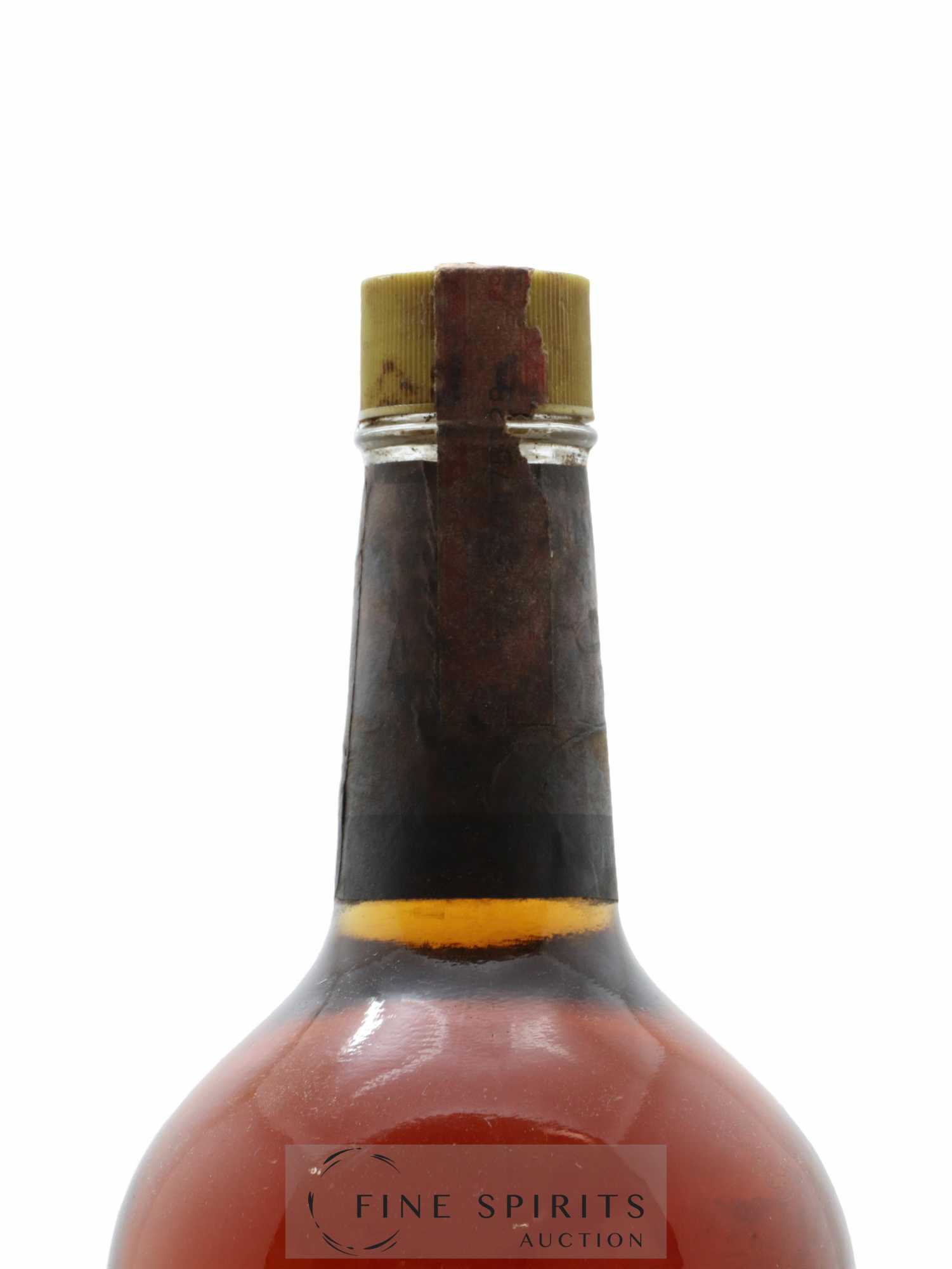 Buy Bourbon Mattingly & Moore 5 Years Old (lot: 458)