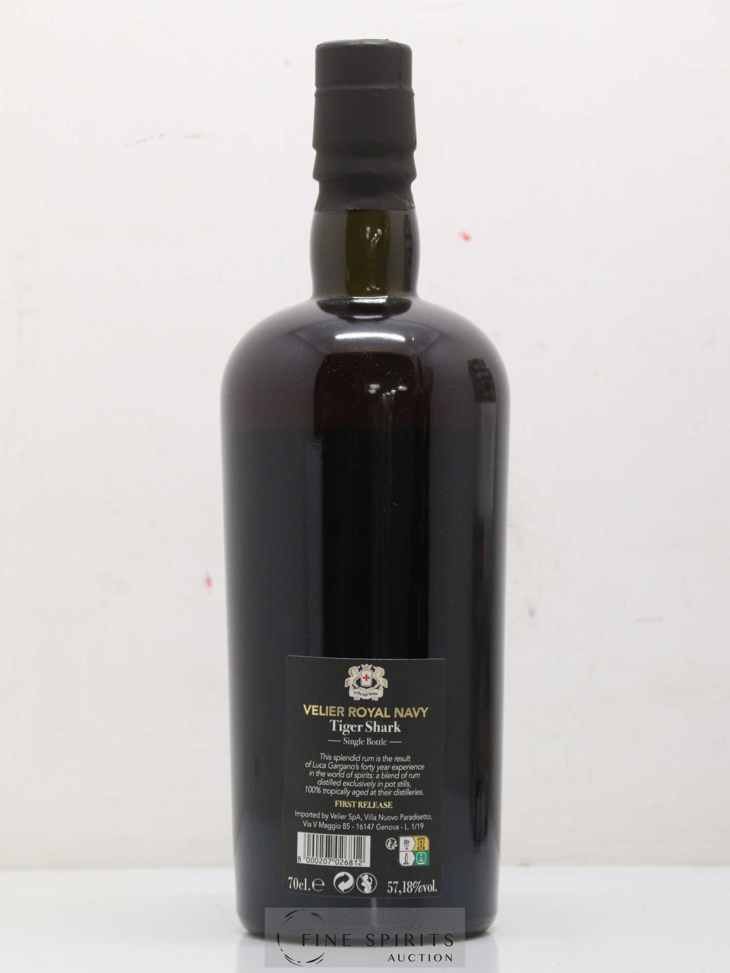 Acheter Velier Royal Navy Of. Tiger Shark - Single Bottle - First ...