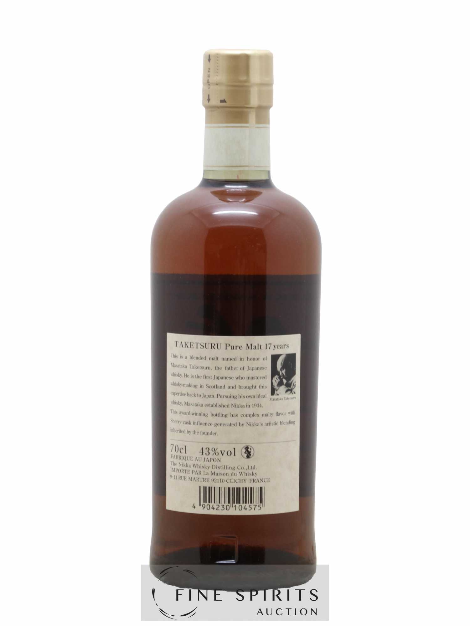 Buy Taketsuru 17 years Of. Pure Malt Nikka Whisky (lot: 1106)